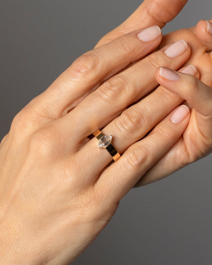 Mociun | Engagement Rings Collection