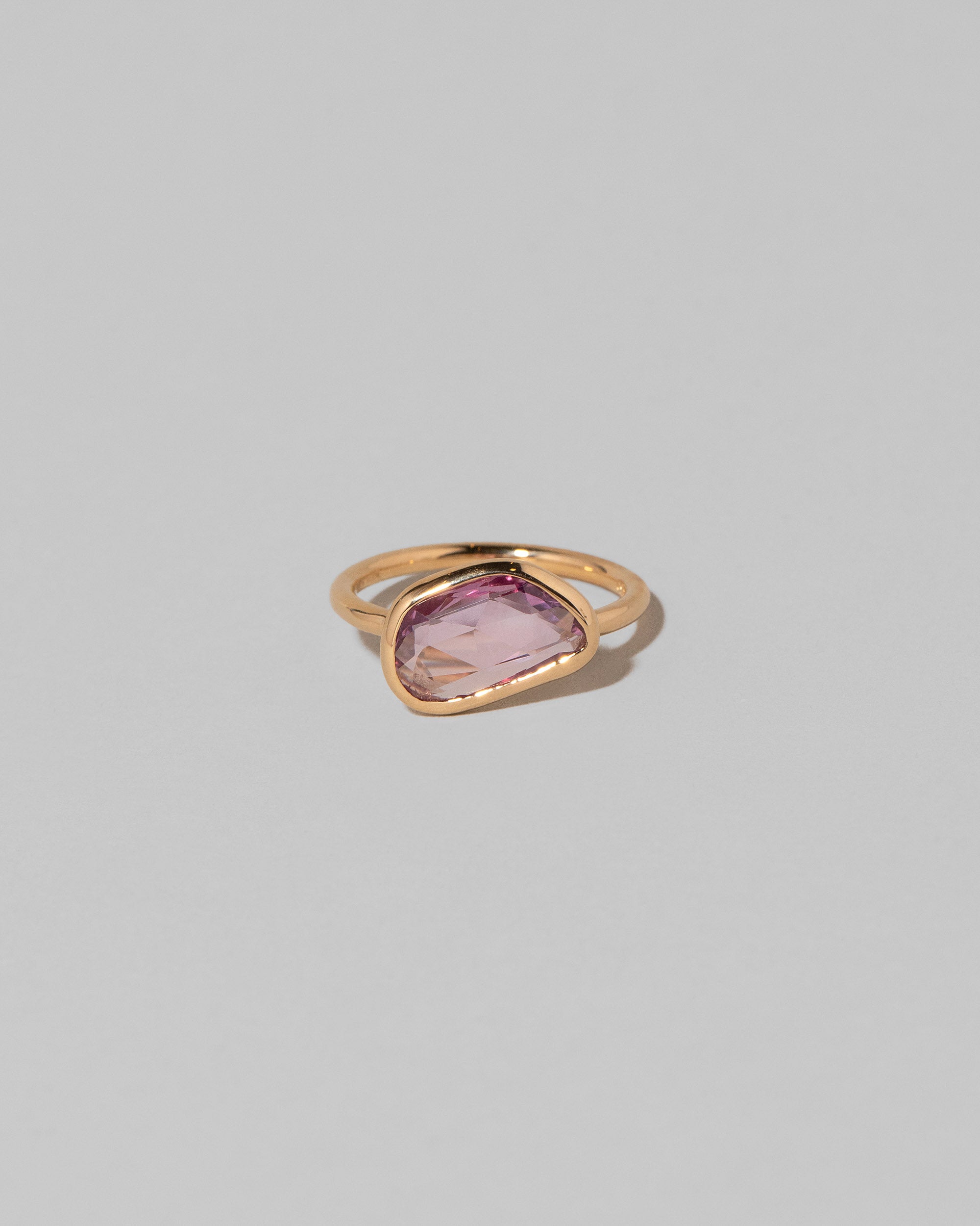 Gusher Sapphire Ring | Mociun
