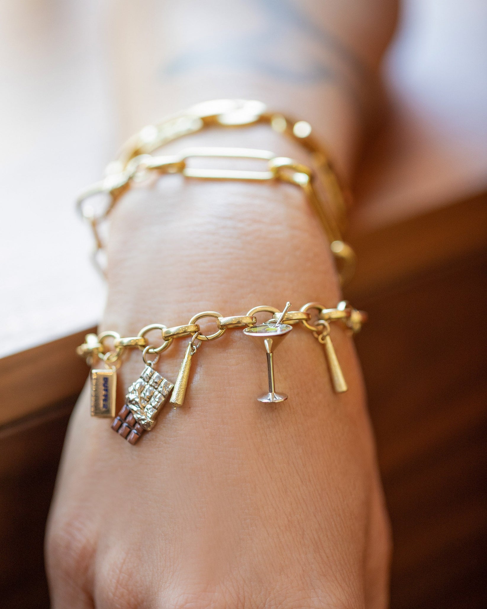 Endless Clasp Bracelet | Mociun