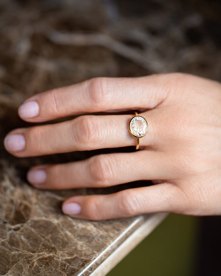 Mociun | Engagement Rings Collection
