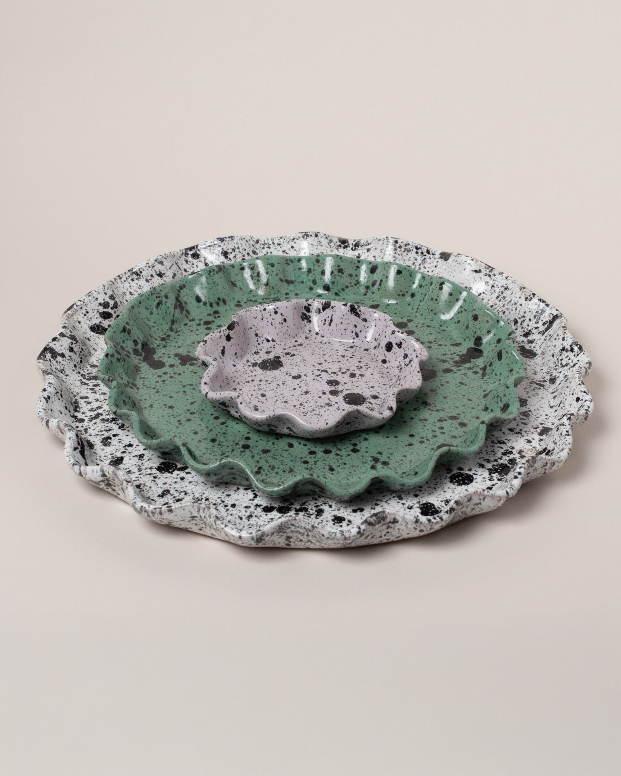Recreation Center | Ruffle Platter Set | Mociun
