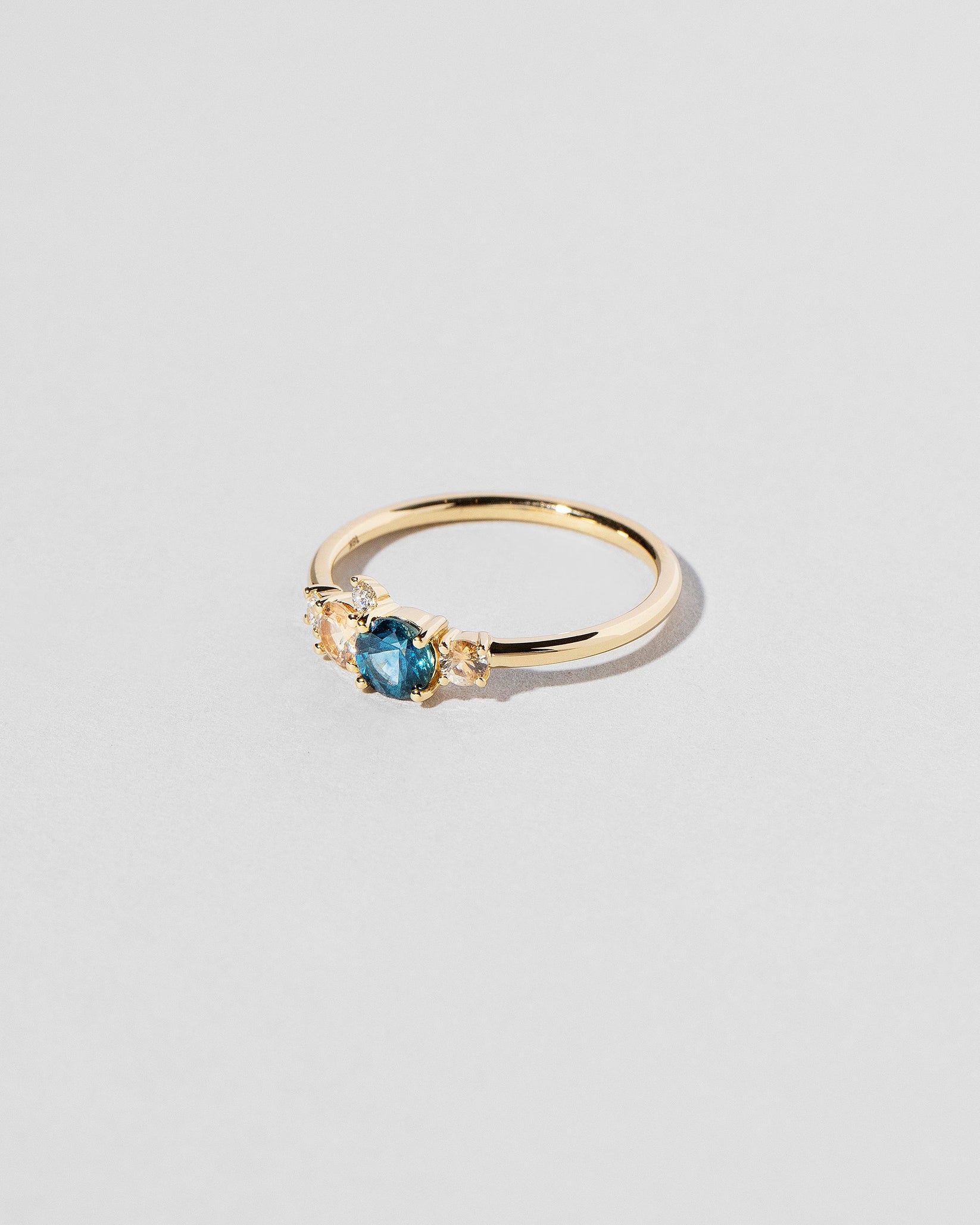 Aster Ring | Mociun
