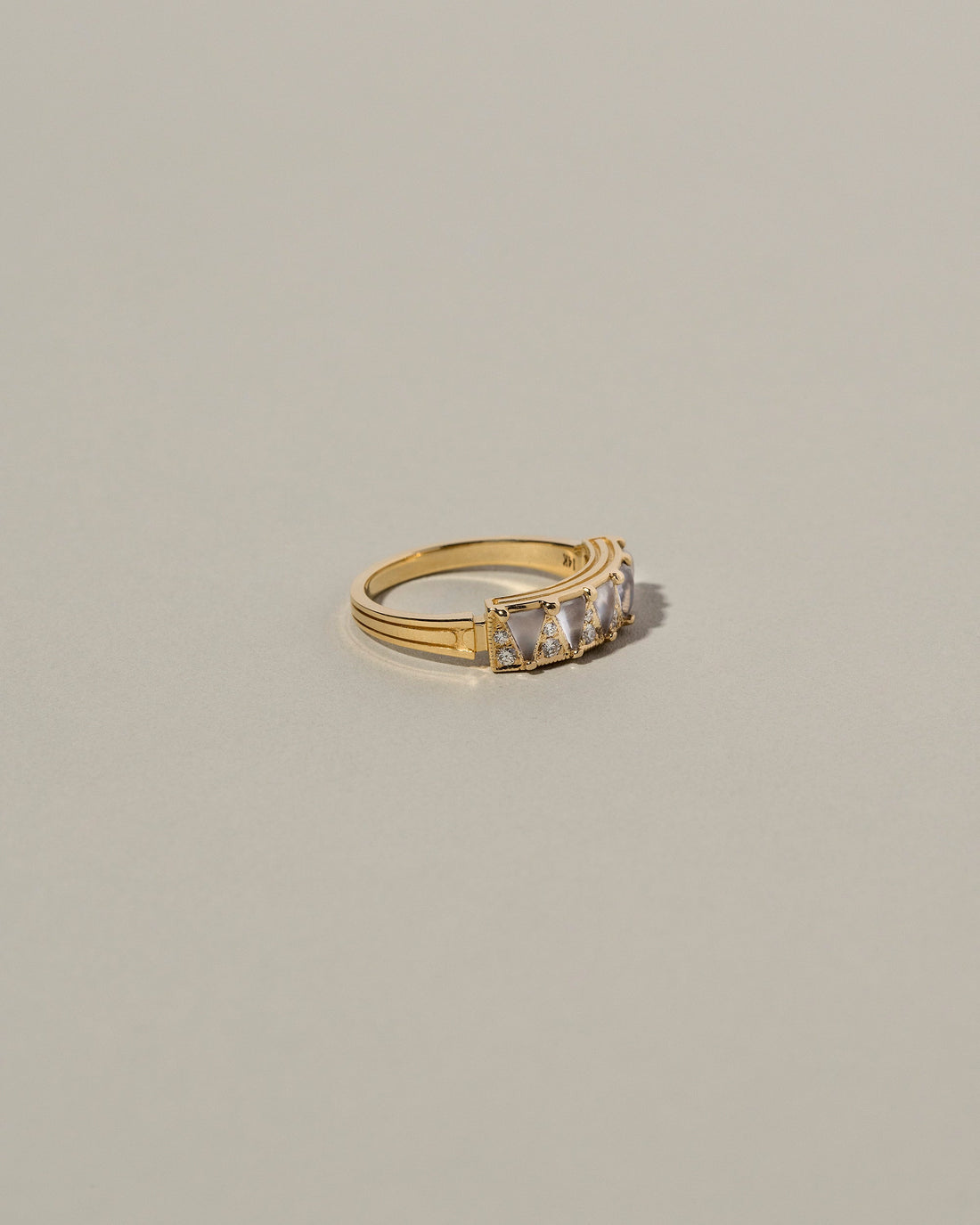 Five Triangle Ring | Mociun
