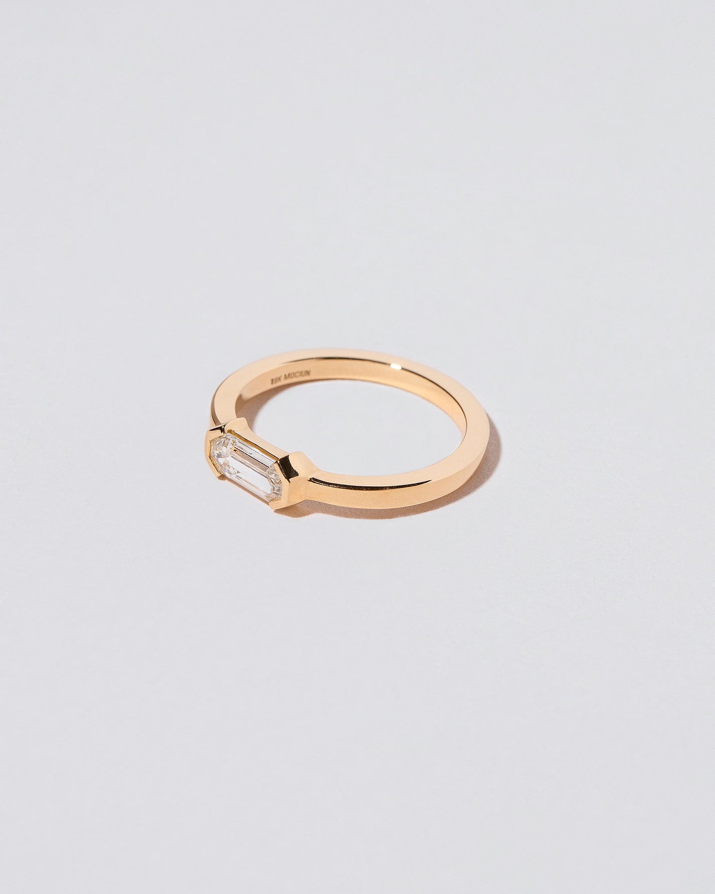 Alcon Ring | Mociun