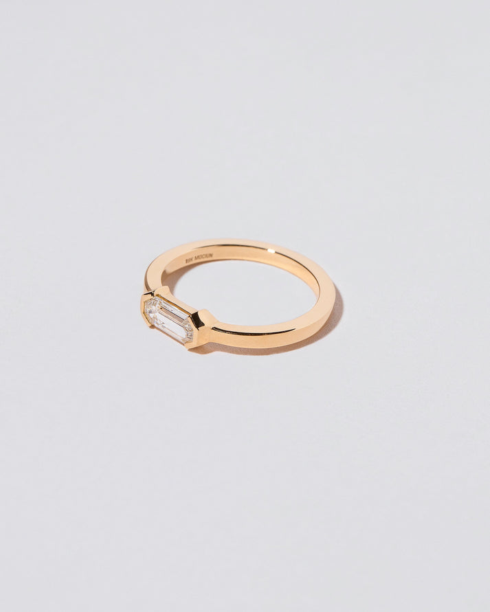 Alcon Ring | Mociun