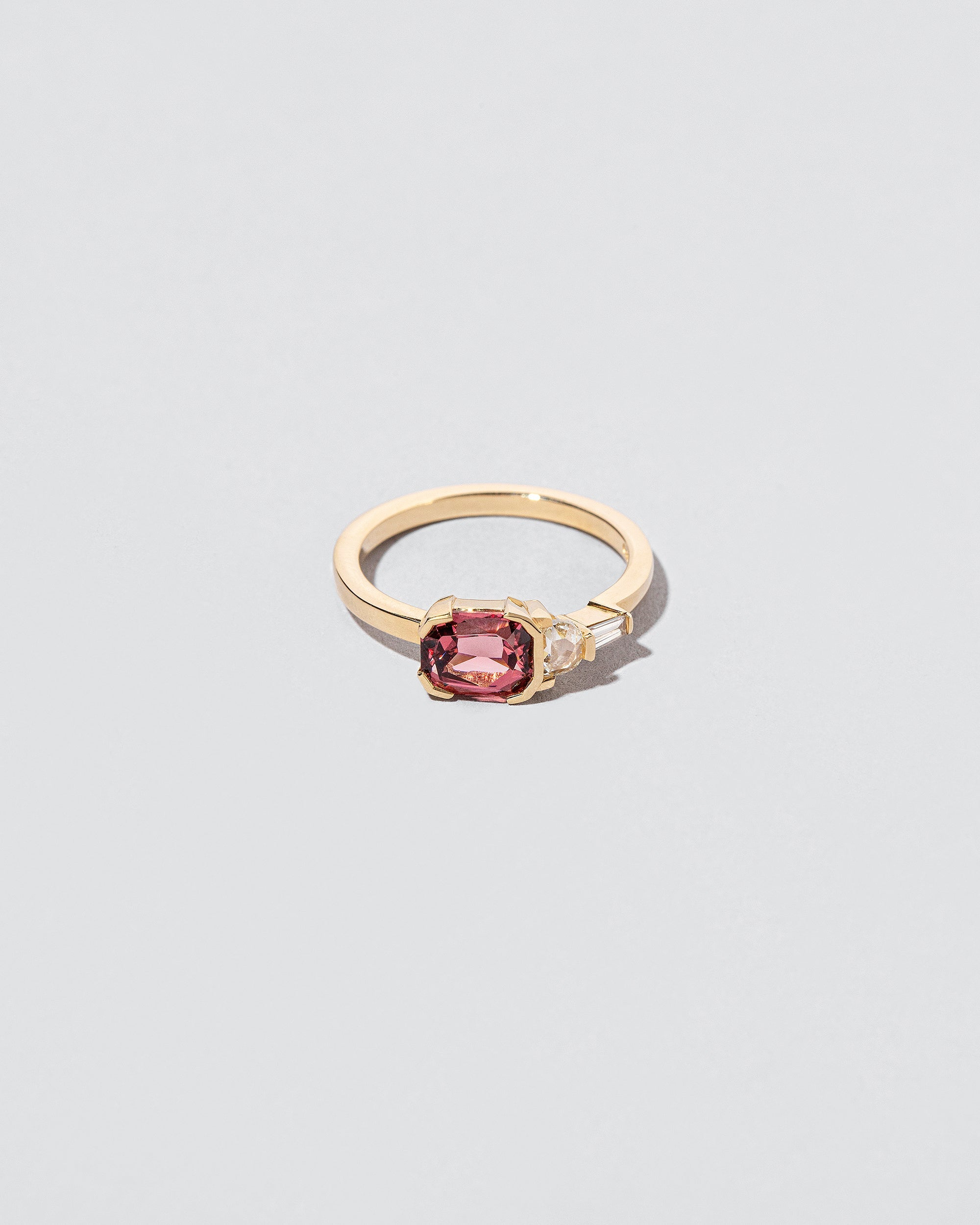 Eon Ring | Top Notch Faceting x Mociun